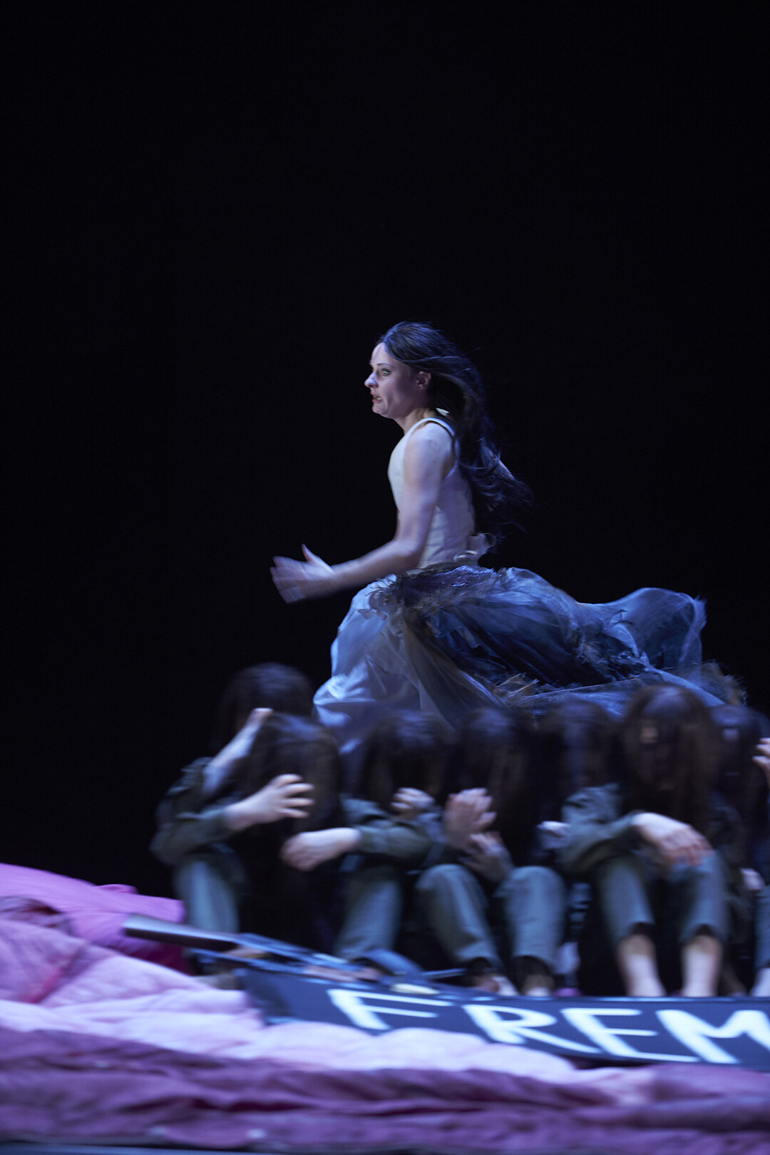 Medea, von Euripides aus dem Griechischen von Simon Werle ...