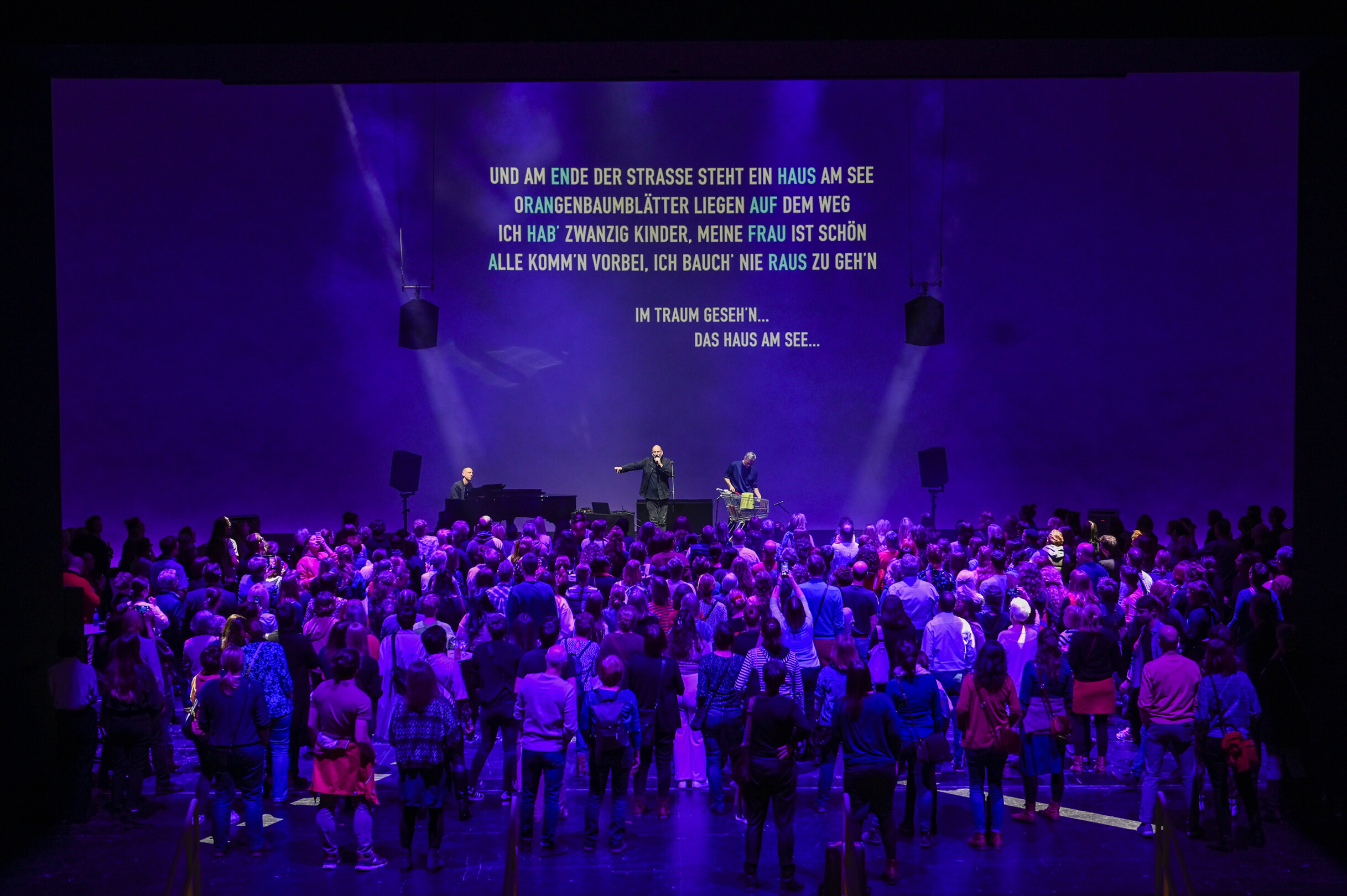 Sing Dela Sing, Alle singen, all night long | Staatsschauspiel Dresden