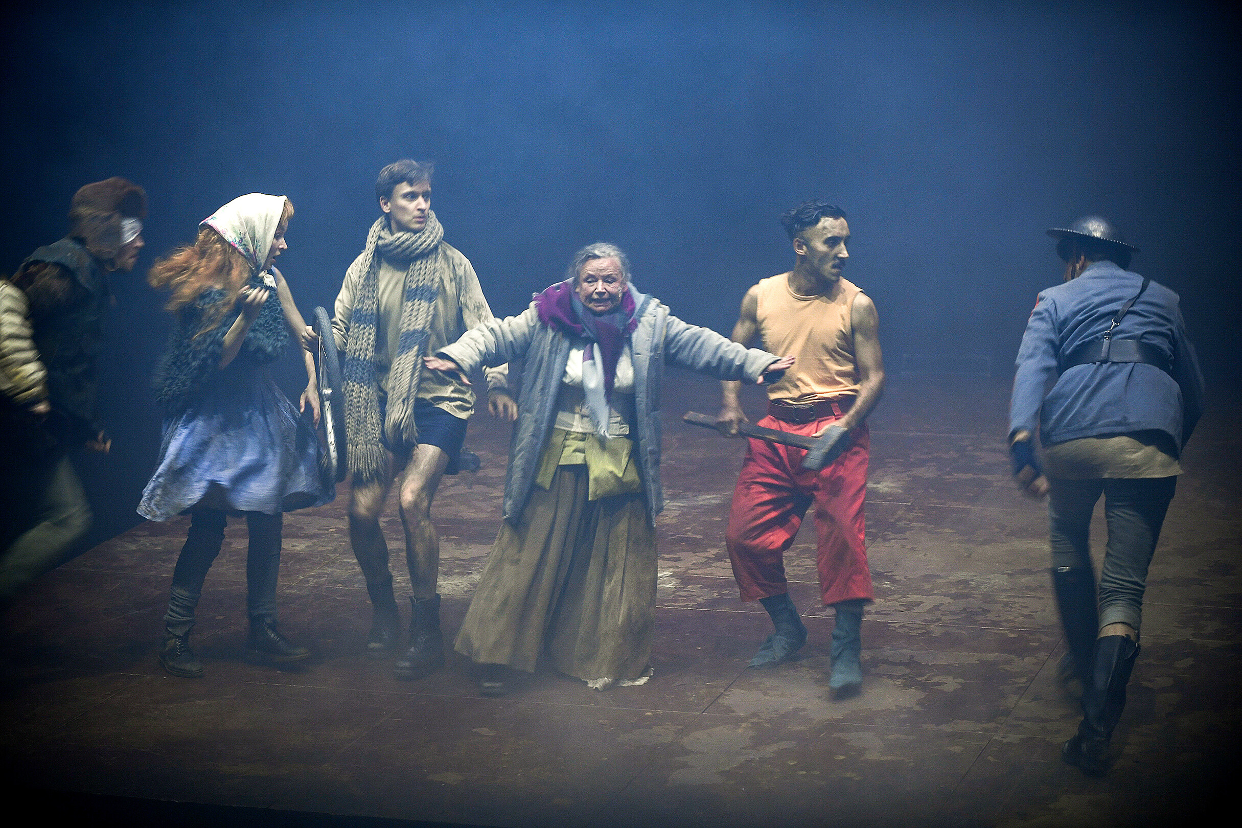 Mutter Courage und ihre Kinder, Eine Chronik aus dem Dreißigjährigen ...