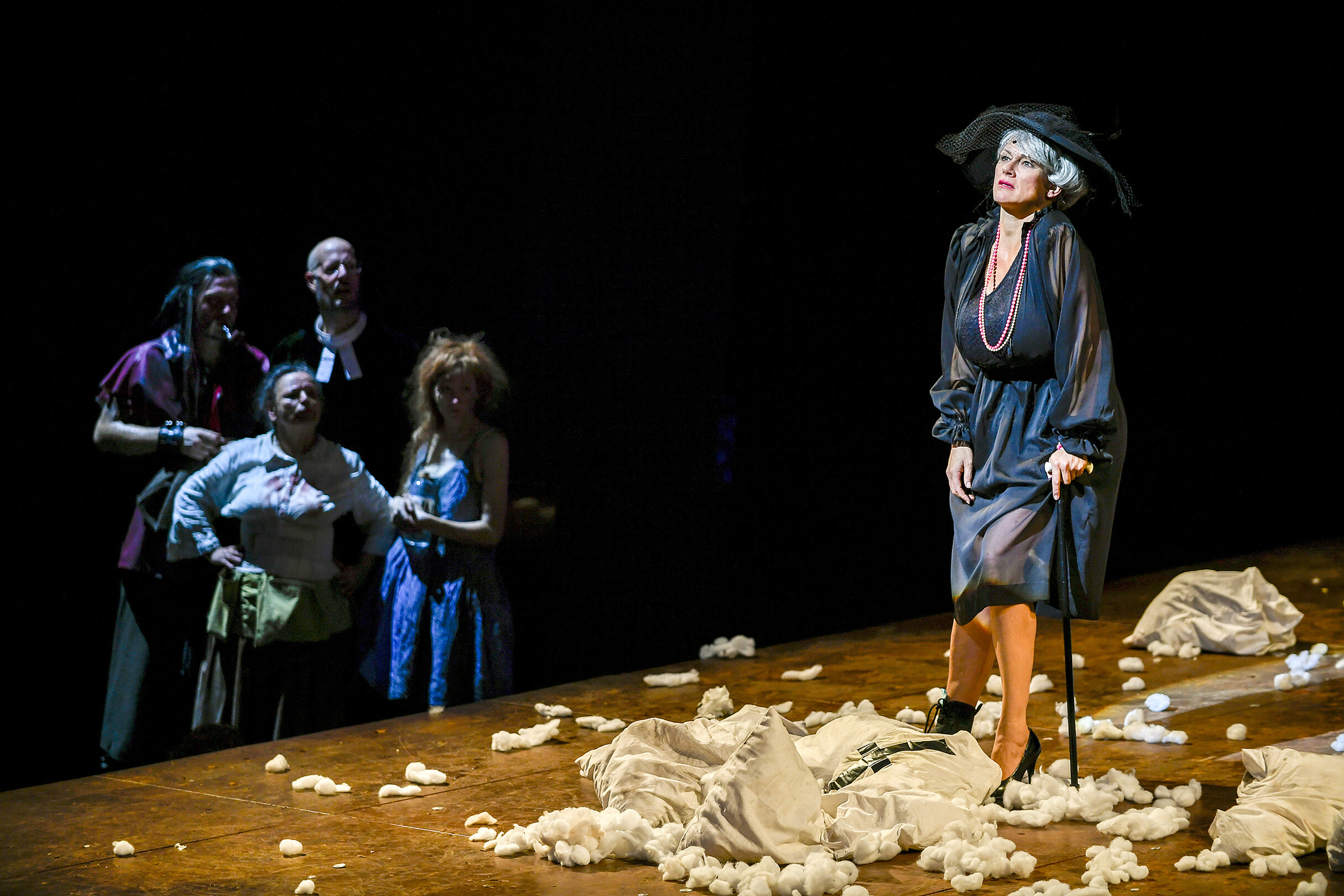 Mutter Courage und ihre Kinder, Eine Chronik aus dem Dreißigjährigen ...