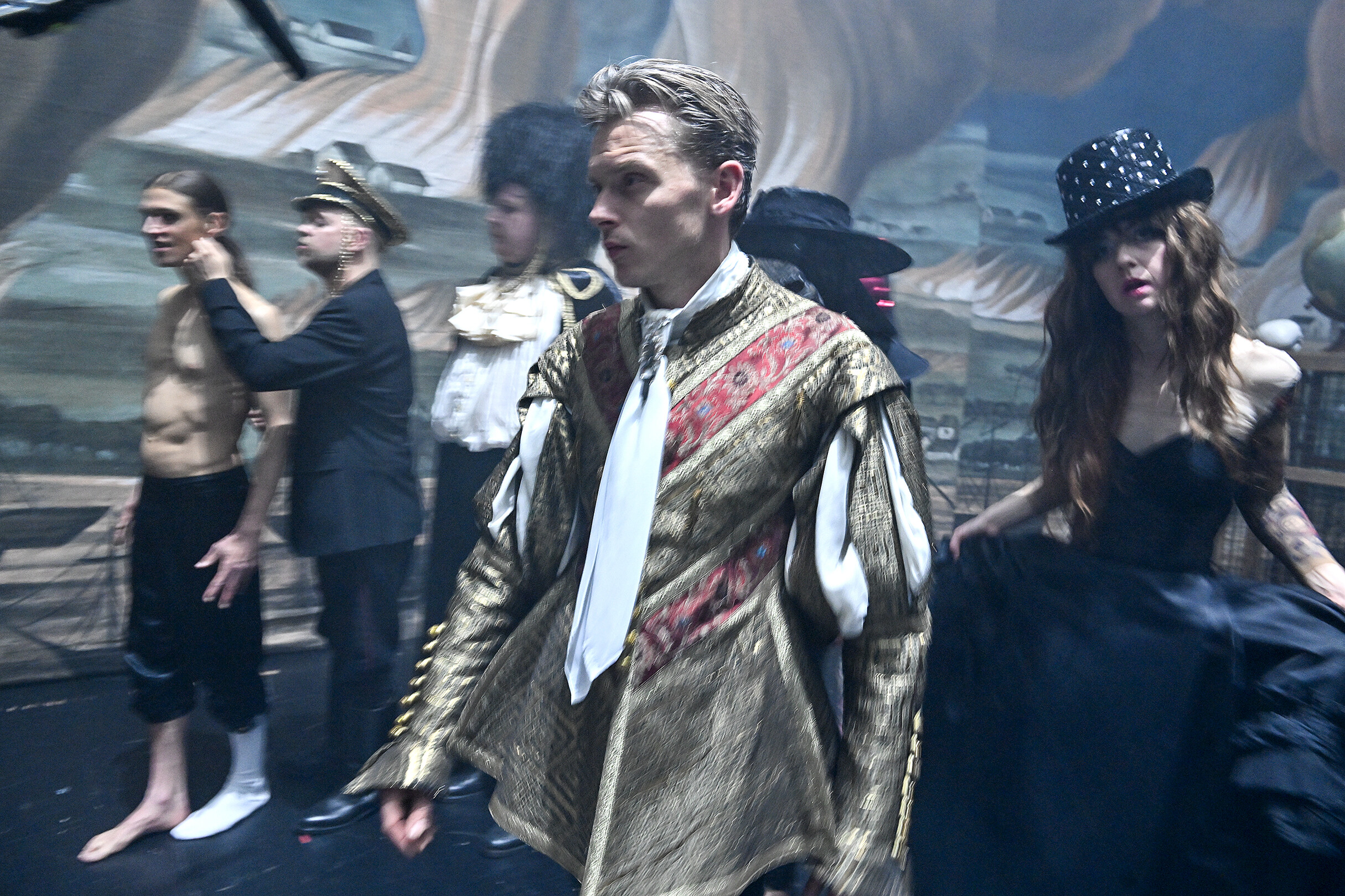 Dantons Tod, von Georg Büchner unter Verwendung von DER AUFTRAG von ...